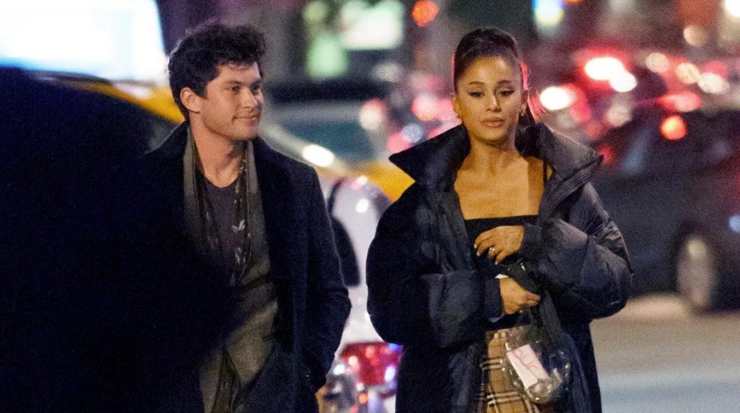 Ariana Grande and Graham Phillips Dating? - Friday Rumors
